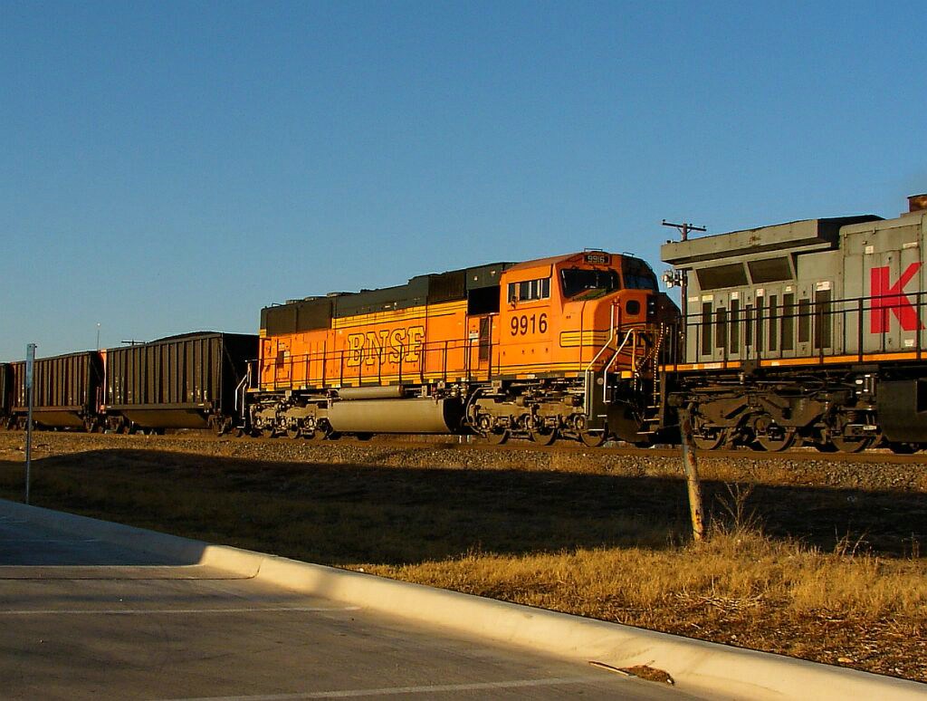 BNSF 9916